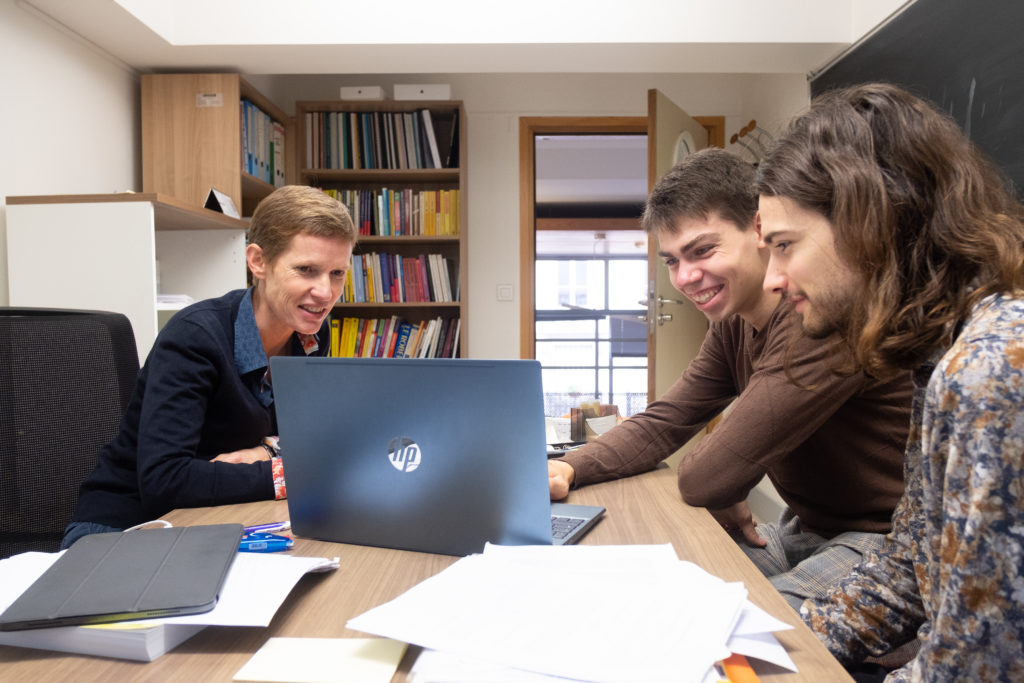 Département de mathématiques et applications – Un département de l'ENS ...