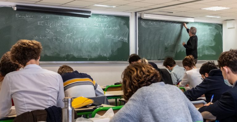 Département de mathématiques et applications – Un département de l'ENS ...